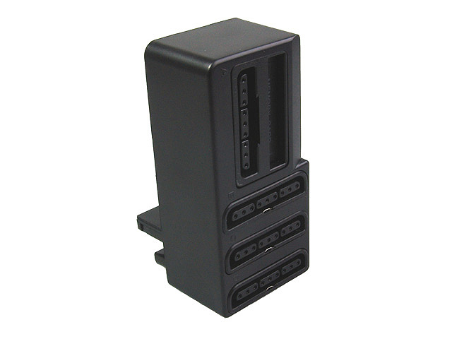 PS2™ Multitap Adapter for 7000X series